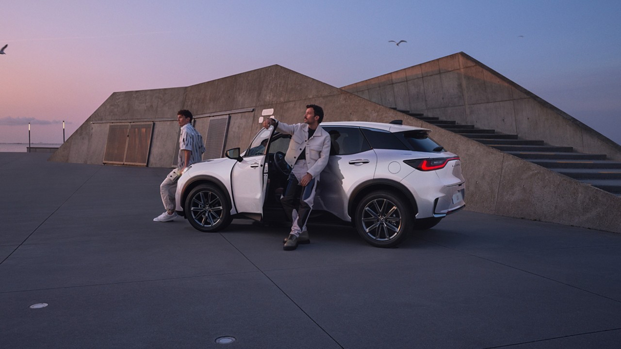 Nuovo Crossover ibrido Lexus LBX | Lexus Italia