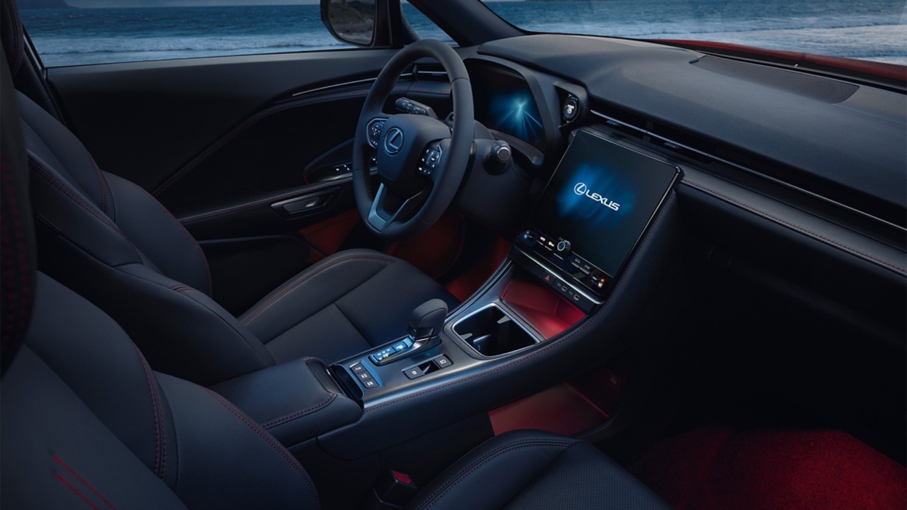 Nuovo Crossover ibrido Lexus LBX | Lexus Italia